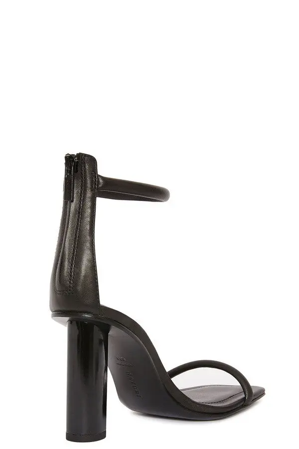 Natori Glow Nappa Leather Block Heel Sandal - Black