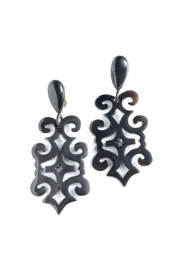 Natori Buffalo Horn Cut-out Clip-on Earrings - Black