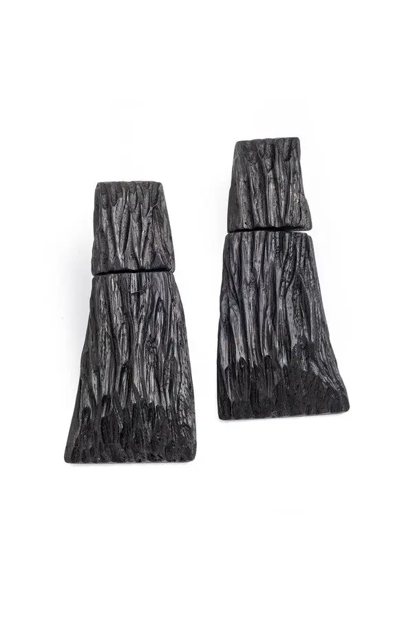 Natori Acacia Wood Tiered Clip-on Earrings - Black