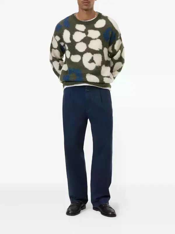 Closed Intarsia Floral Pattern Sweater