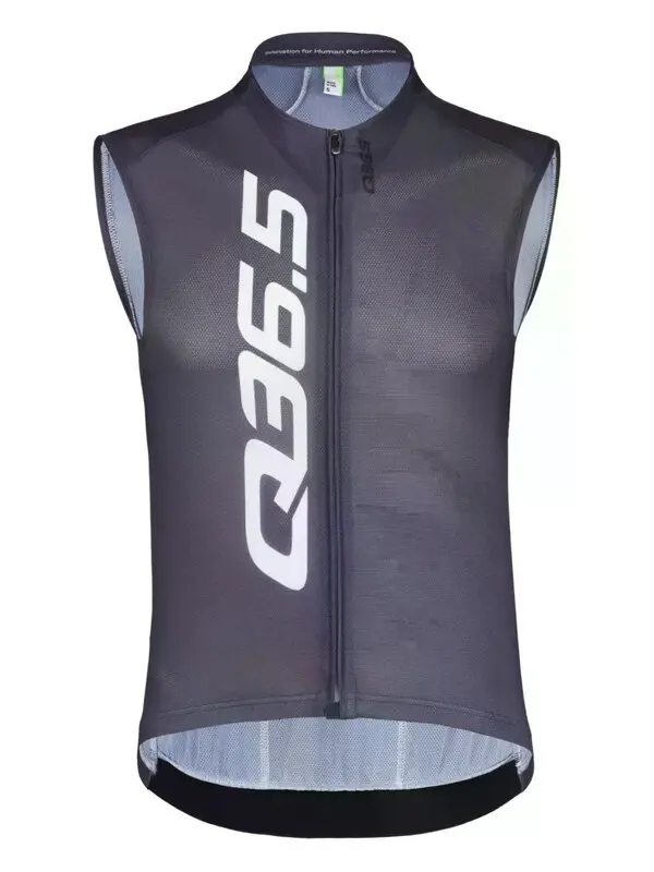 Q36.5 Gregarius Signature Sleeveless Top