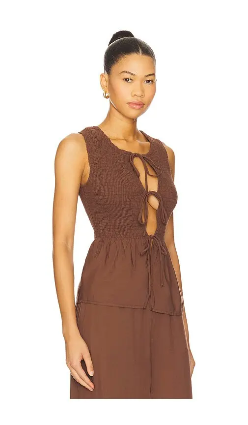 SEVEN WONDERS Fleur Shirred Tie Front Top - Chocolate