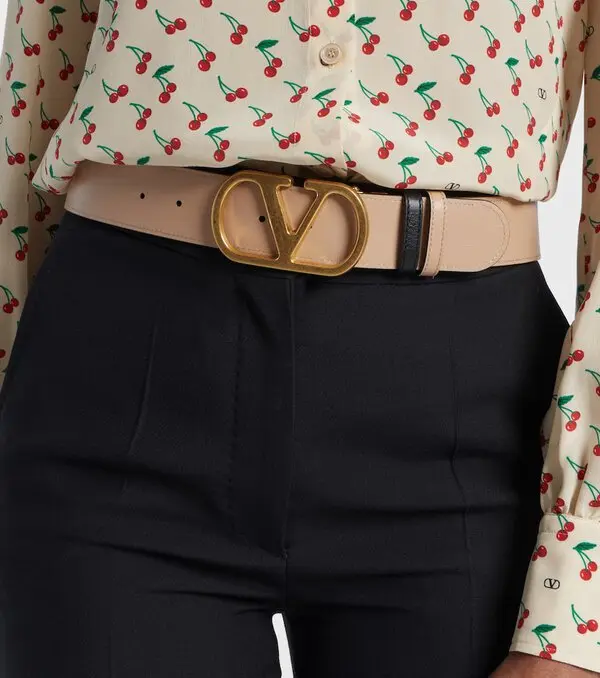 Valentino Garavani Vlogo Reversible Leather Belt