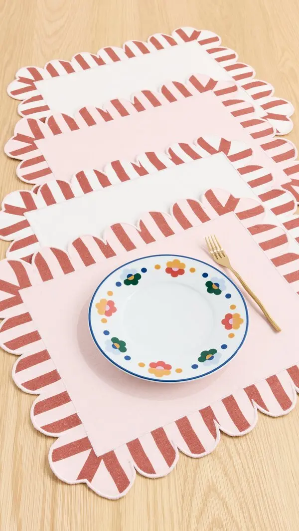 MISETTE Scalloped Stripe Placemats Set Of 4