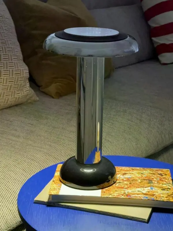 SOWDEN Mushroom-shaped Portable Lamp