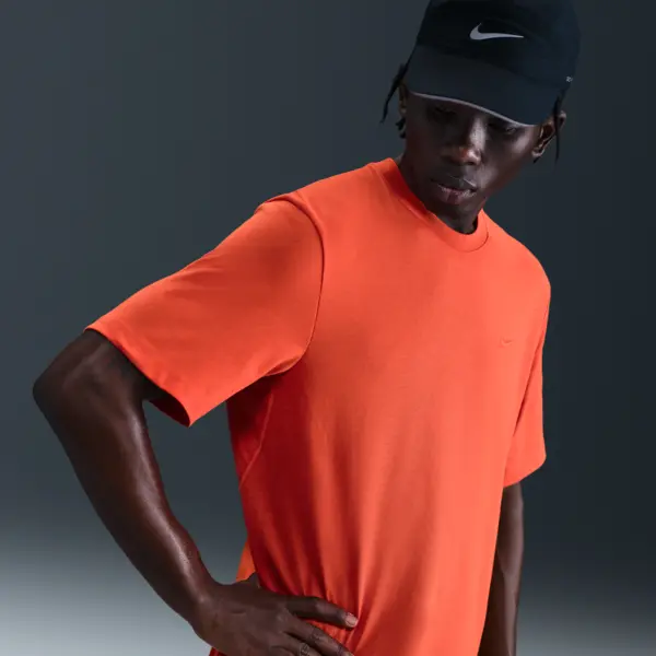 Nike Primary Dri-fit Short-sleeve Versatile Top - Red
