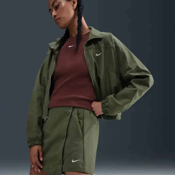 Nike Sportswear Essential Woven Skort - Green