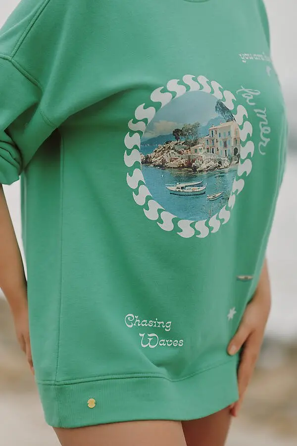 CELANDINE Crew-neck Graphic Sweatshirt
