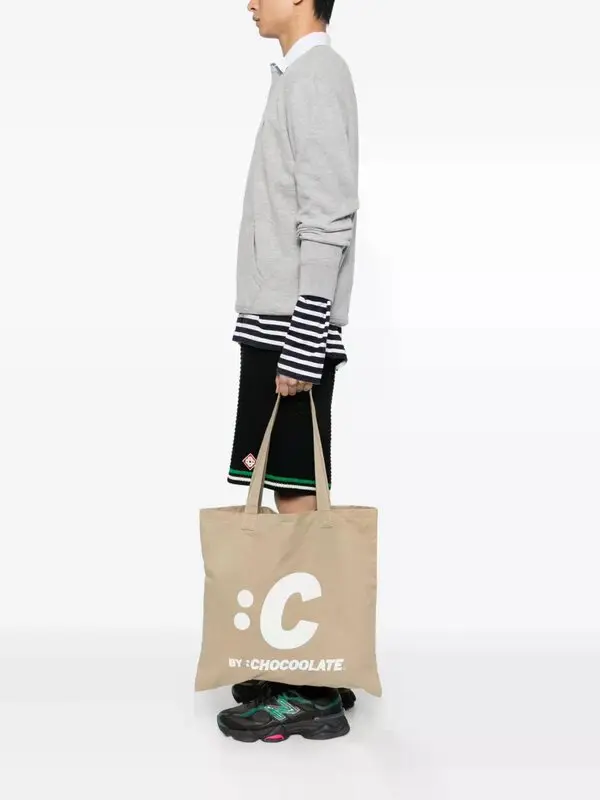 CHOCOOLATE Graphic Print Tote Bag - Neutrals