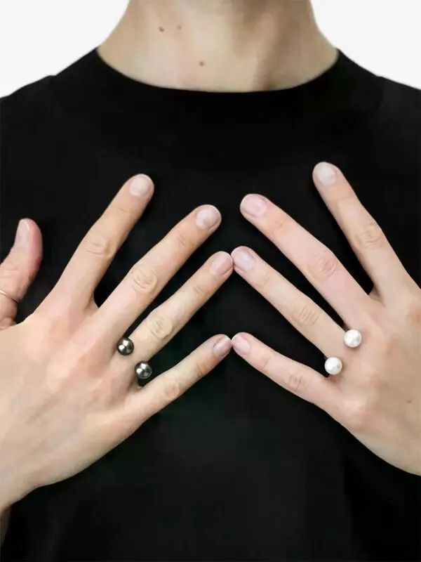 Saskia Diez Pearl Sling Ring