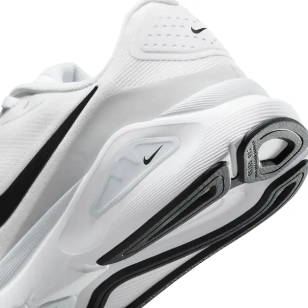 Nike Structure 26 Road Running Shoes