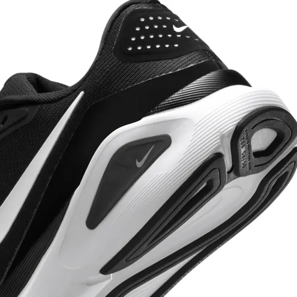 Nike Structure 26 Road Running Shoes
