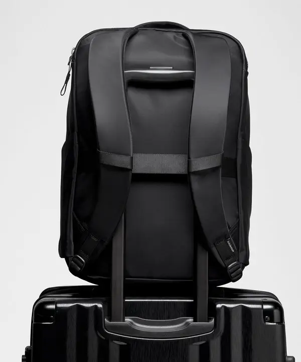 Lululemon Everyday Backpack 21l - Black/graphite Grey