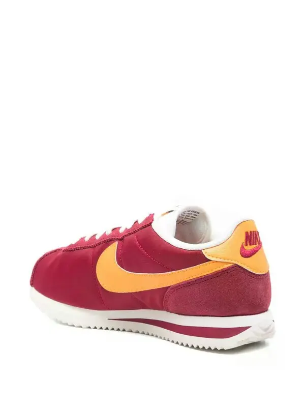 Nike Swoosh-embellished Sneakers - Red