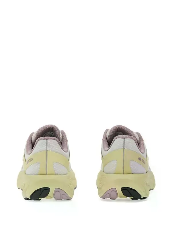 NEW BALANCE Fresh Foam Sneakers