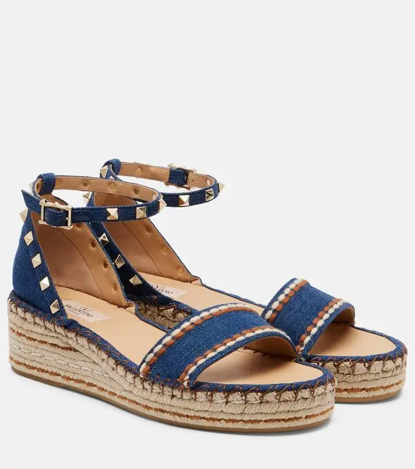 Valentino Garavani Rockstud Double Denim Espadrille Sandals - Blue