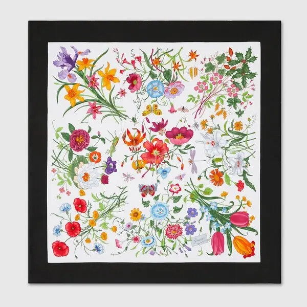 Gucci Printed Silk Twill Carr - Black