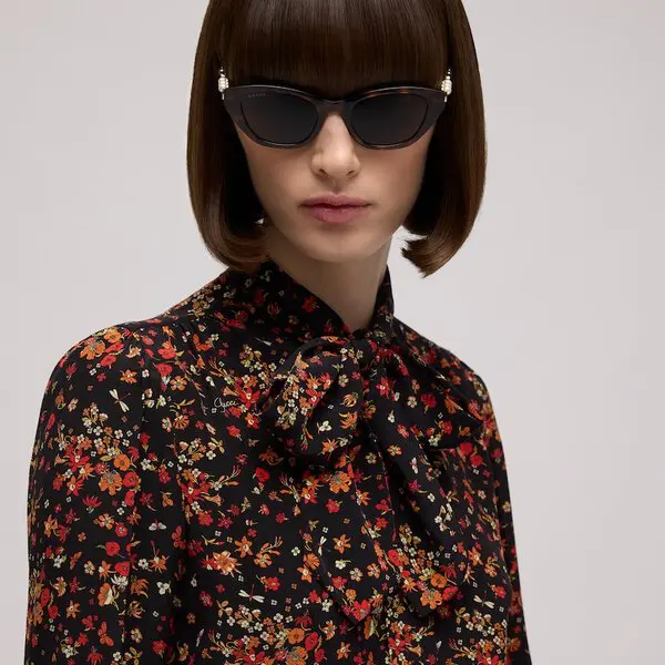 Gucci Cat Eye Frame Sunglasses