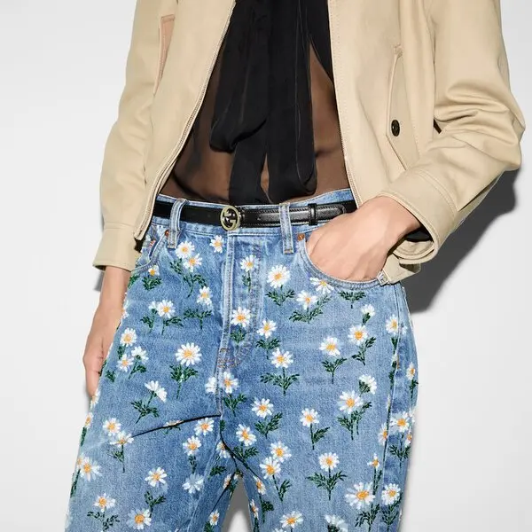 Gucci Blondie Leather Belt - Black | Editorialist display picture 2