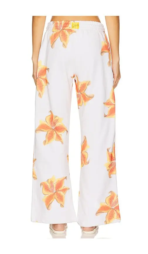 JULIET JOHNSTONE Straight Leg Sweatpant