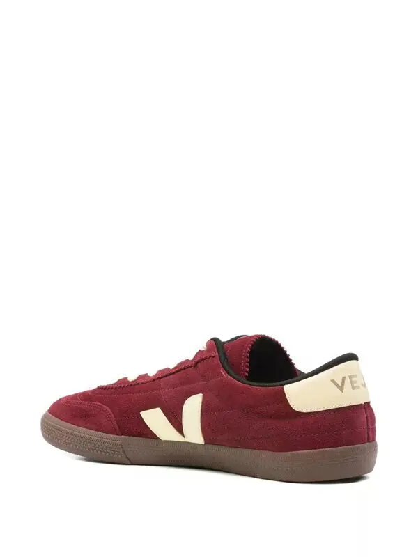 VEJA Panenka Sneakers