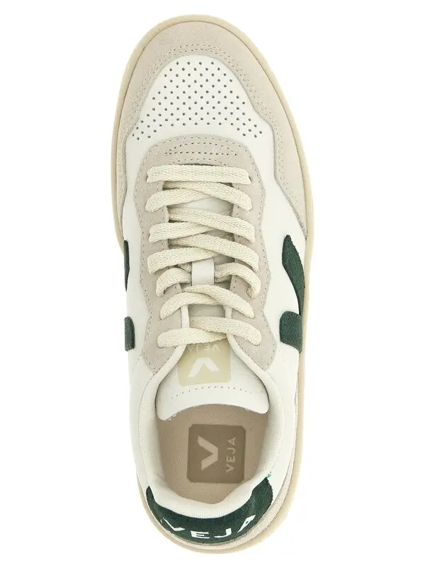 VEJA V-90 Sneakers