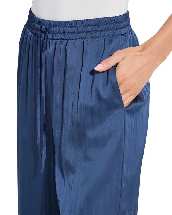 Lyssé Packable Pleated Palazzo Pants