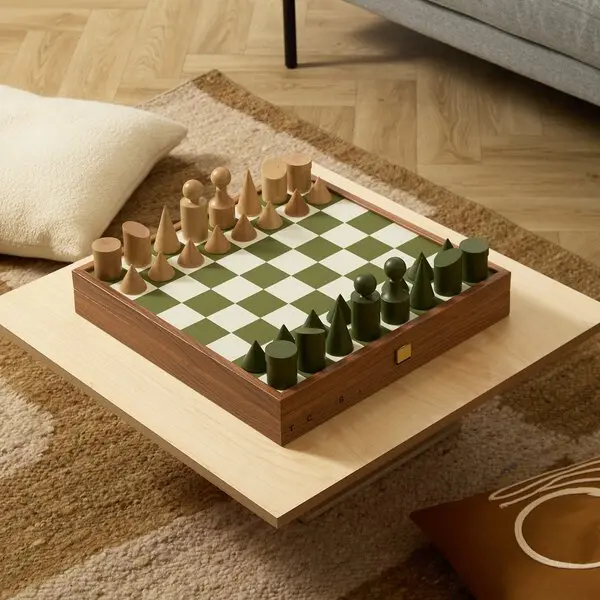 THE CONRAN SHOP Oak Wood Chess Set