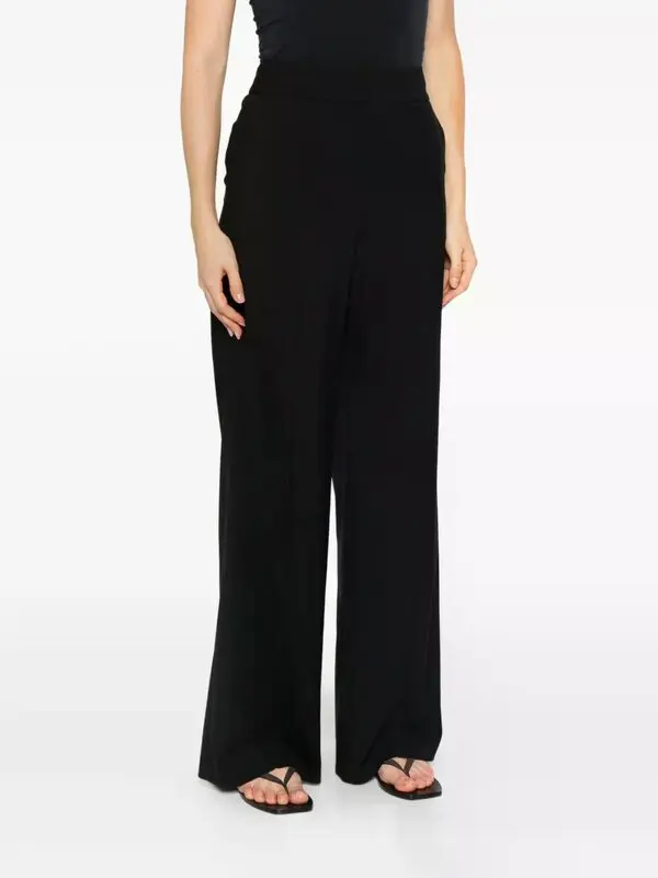 Peserico Wide-leg Trousers With Pleat Detailing