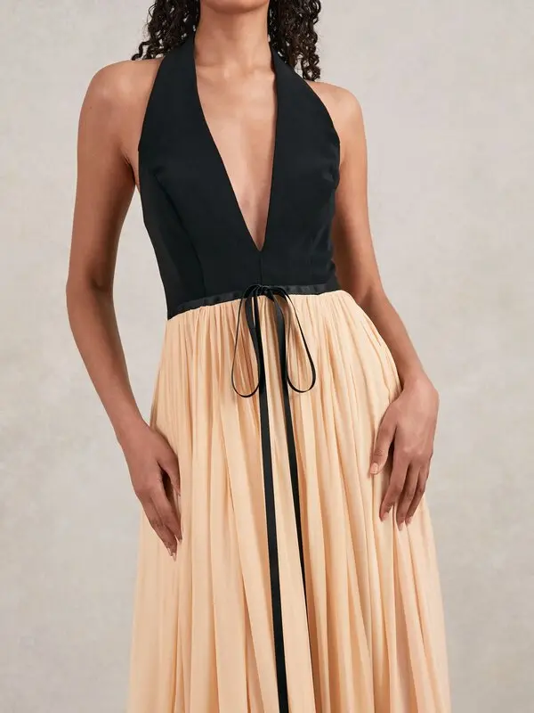 Halston Crepe And Chiffon Kinslee Maxi Gown