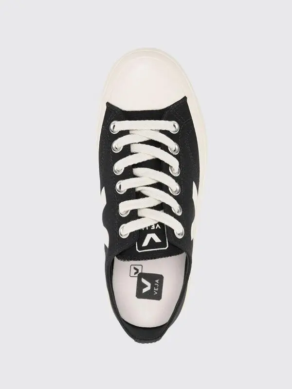VEJA Lace Up Sneakers - Black