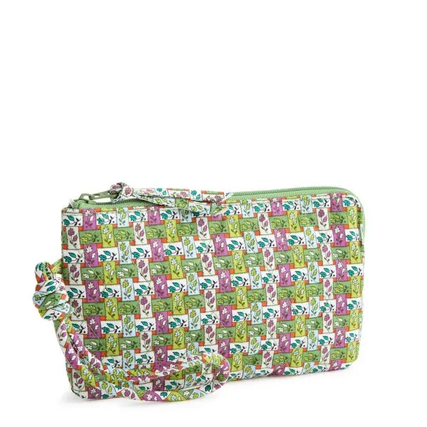 VERA BRADLEY Ribbon Plaid Zip Wristlet - Green