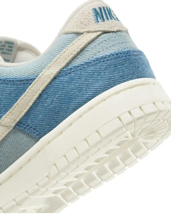Nike Dunk Low Top Sneakers - Blue