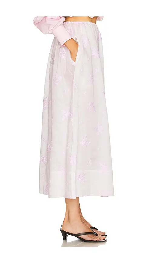 HELSA Midday Skirt With Cherry Blossom Embroidery - White