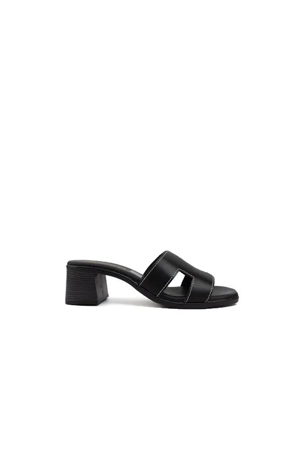 MENINA STEP Sorrento Mid-heel Sandal