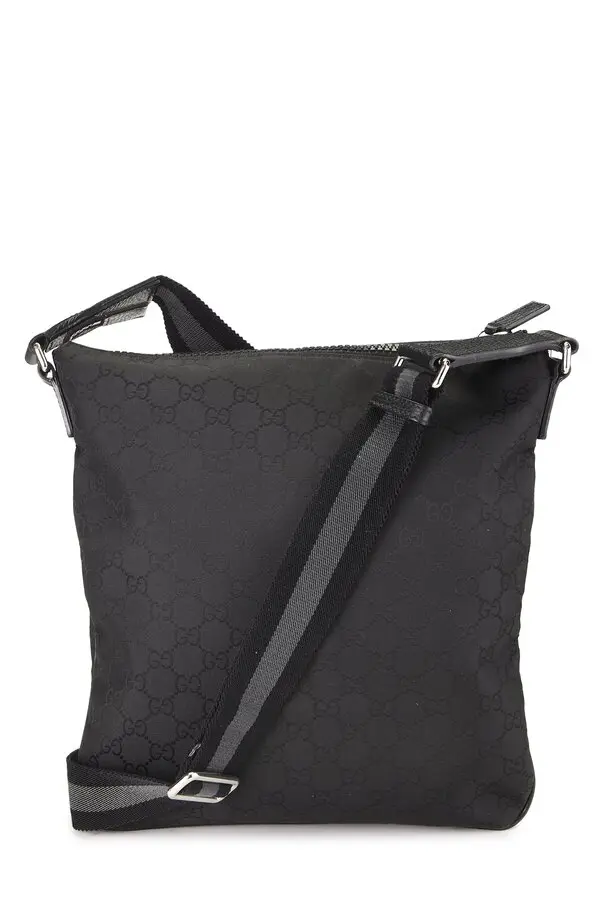 Gucci Gg Nylon Messenger Bag - Black