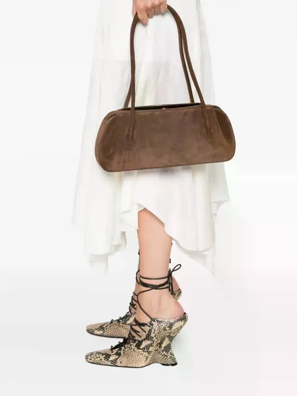 Yuzefi Oyster Shoulder Bag