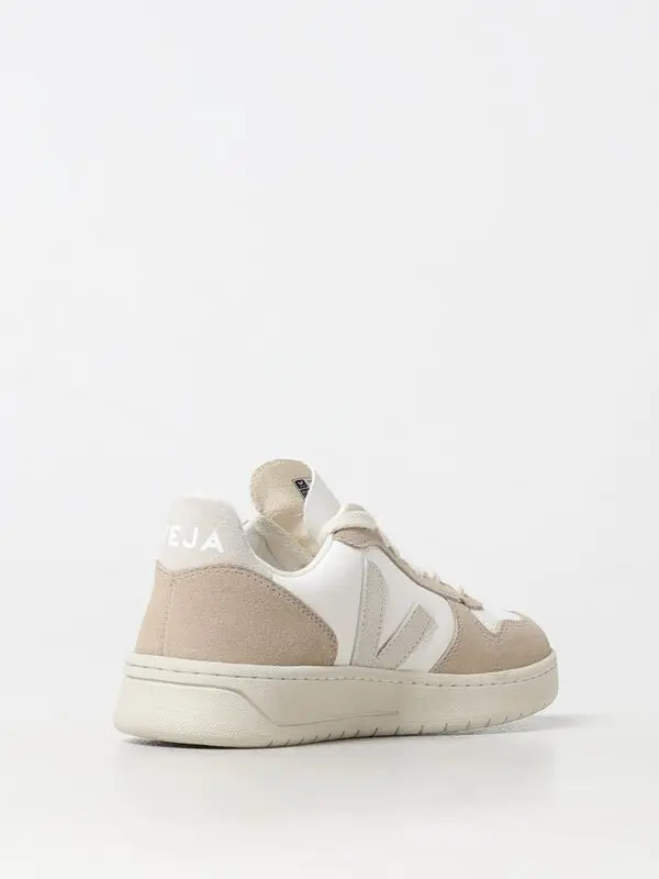 VEJA Sneakers - White