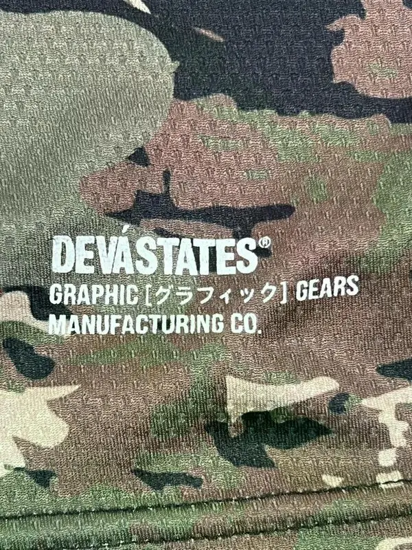 DEVÁSTATES Camouflage-print T-shirt