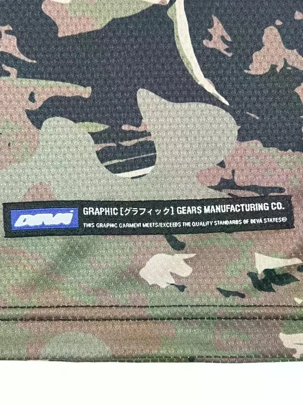 DEVÁSTATES Camouflage-print T-shirt