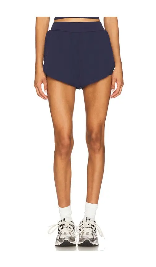 WELLBEING + BEINGWELL Vega Short