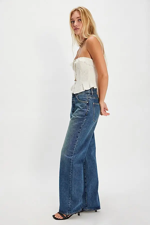 Neuw Coco Relaxed Fit Jeans - Take Off