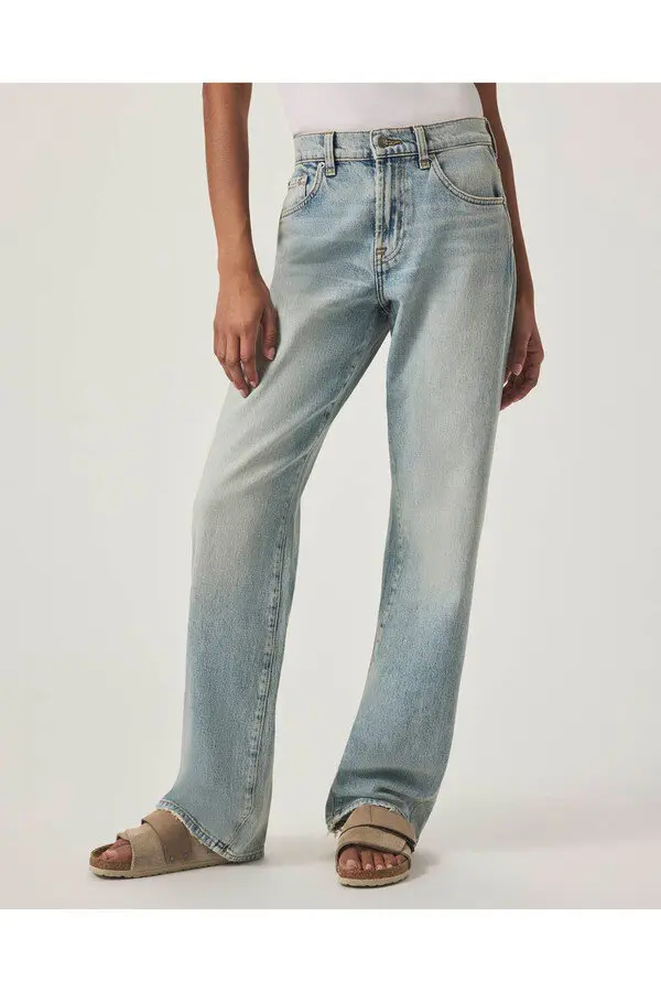 Splendid Straight Leg Jean