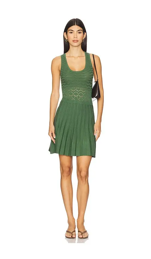 Heartloom Scoop Neck Pleated Midi Dress