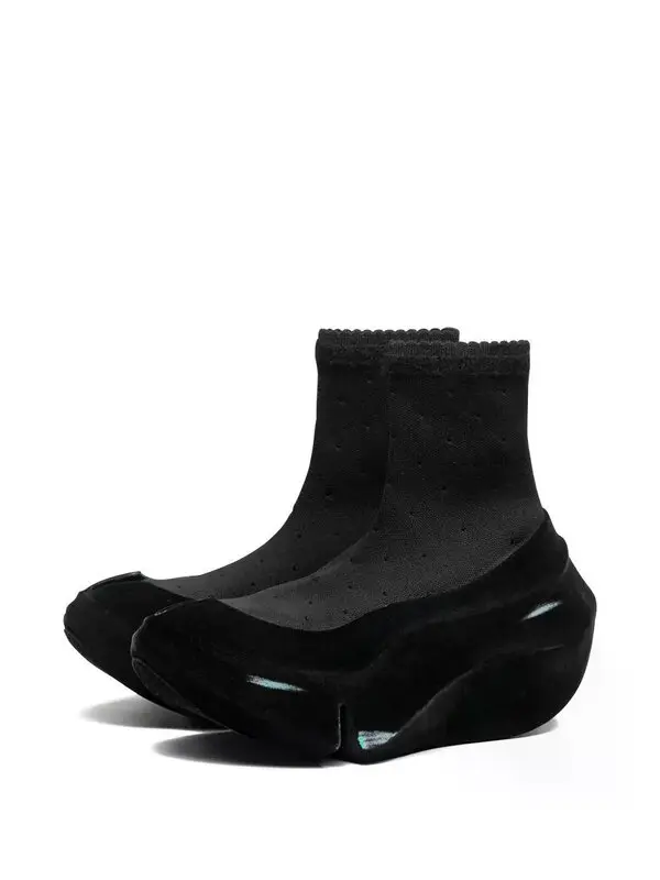 GROUNDS Orca Dotted Lace Flocky Scratch Sneakers