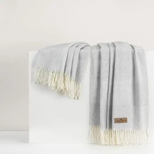 LANDS DOWNUNDER Hampton Plaid Herringbone Throw - Silver