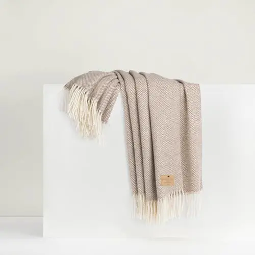 LANDS DOWNUNDER Juno Cashmere Throw - Taupe