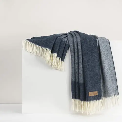LANDS DOWNUNDER Border Herringbone Throw - Navy
