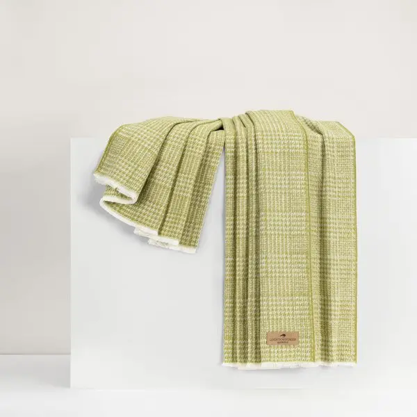 LANDS DOWNUNDER Sutton Plaid Throw - Lemongrass
