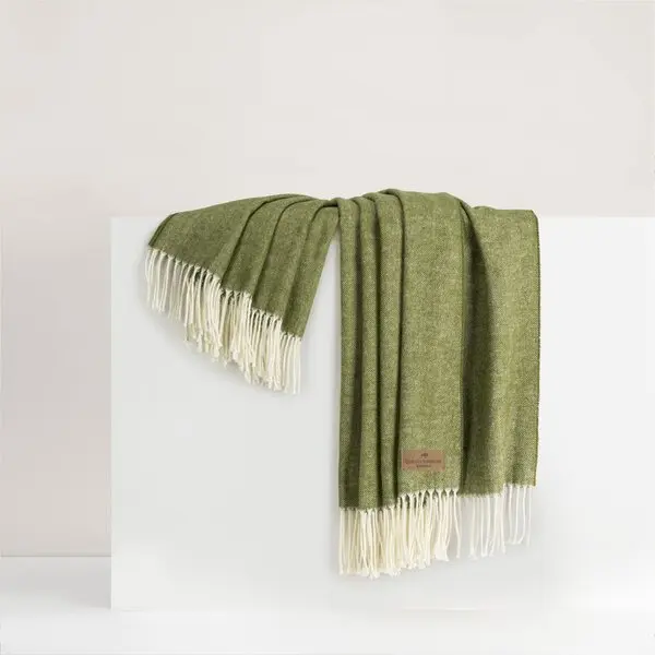 LANDS DOWNUNDER Italian Herringbone Throw - Fern